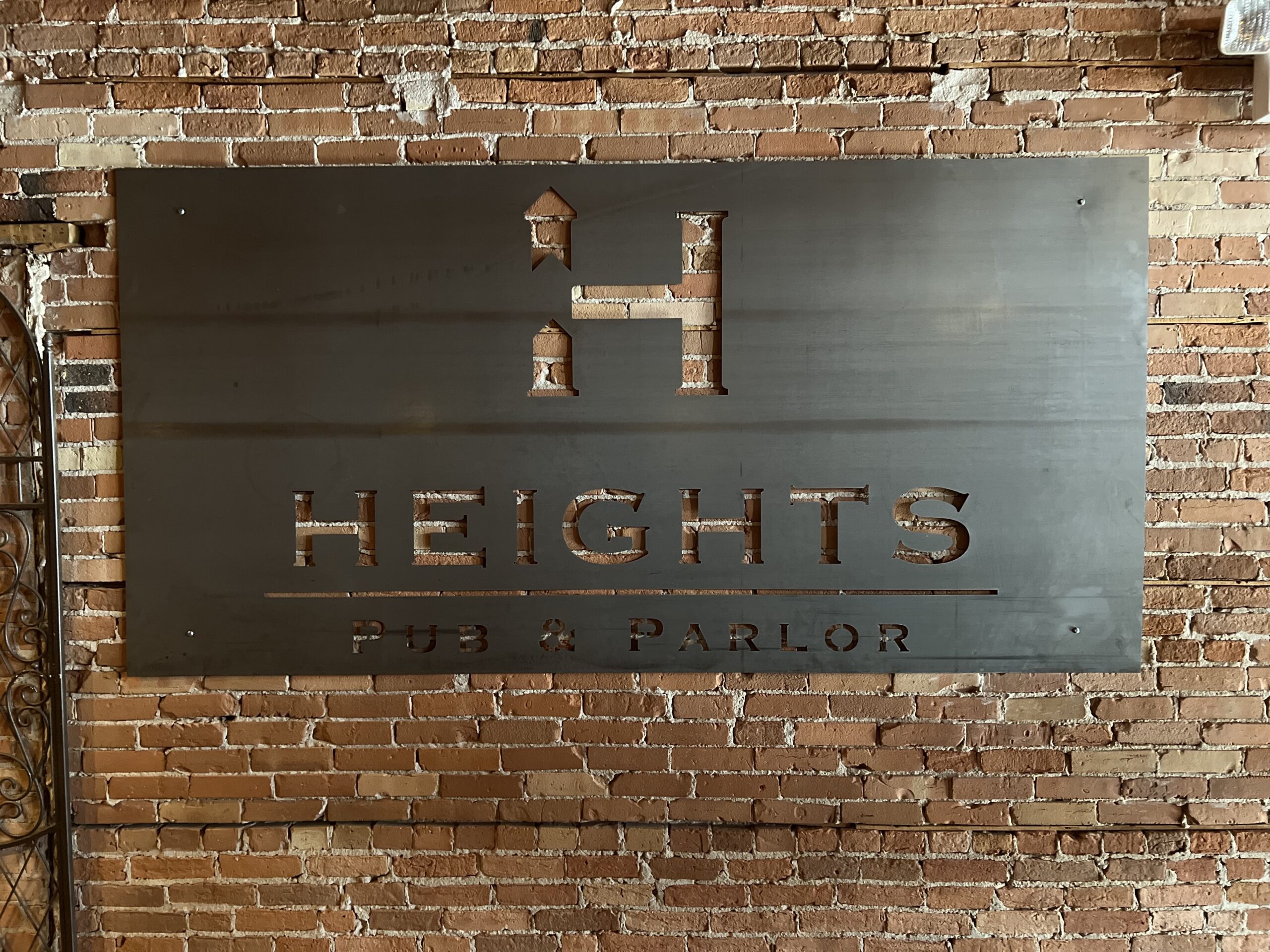 Home - Heights Pub and Parlor